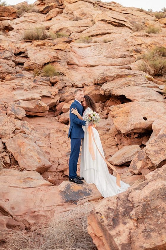 Red Rock Love – Utah Valley Bride